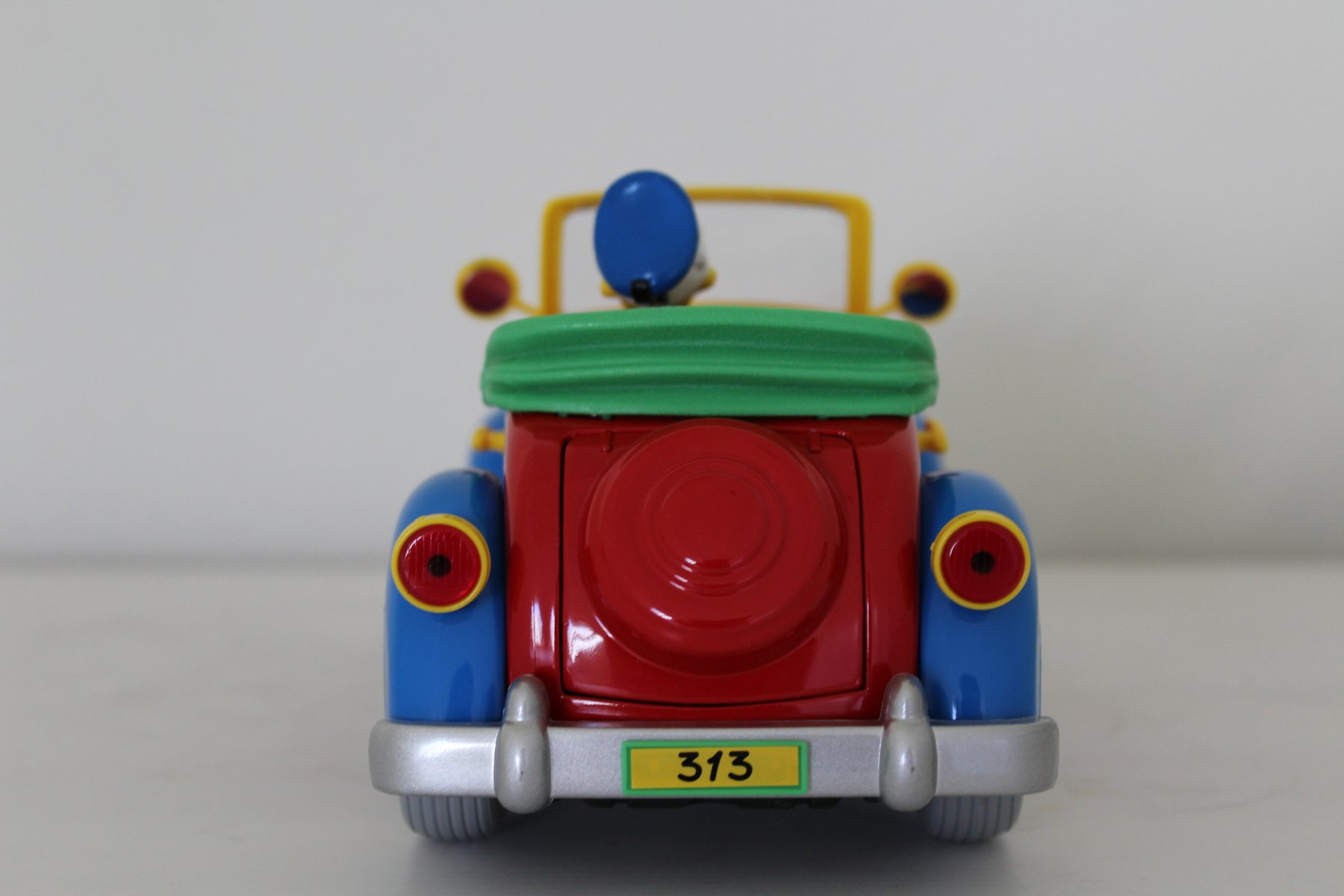 Burago - Disney - Car - Donald Duck - 313 - First edition - Catawiki