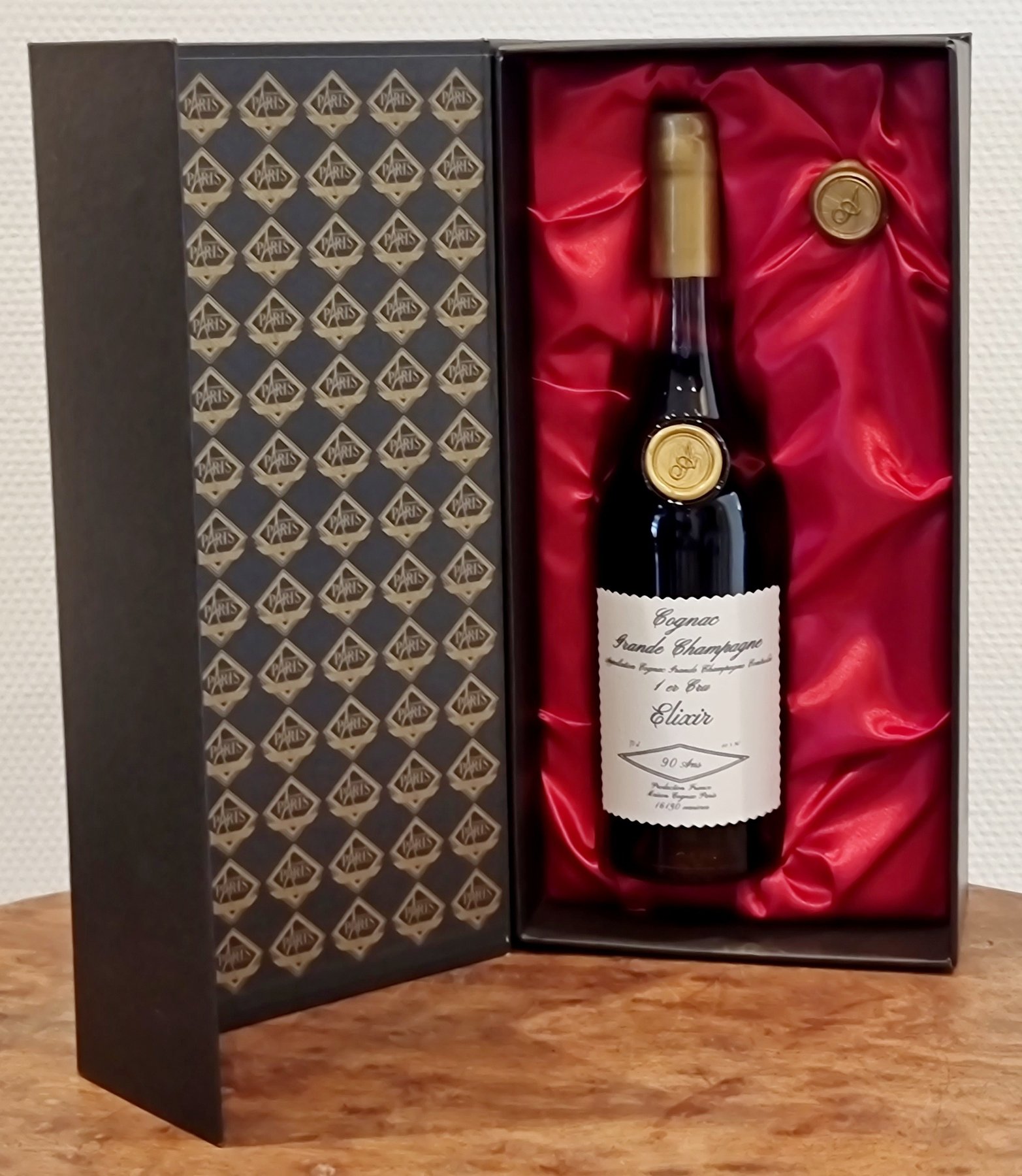 Cognac Paris - Elixir 90 Ans - 70cl - Catawiki