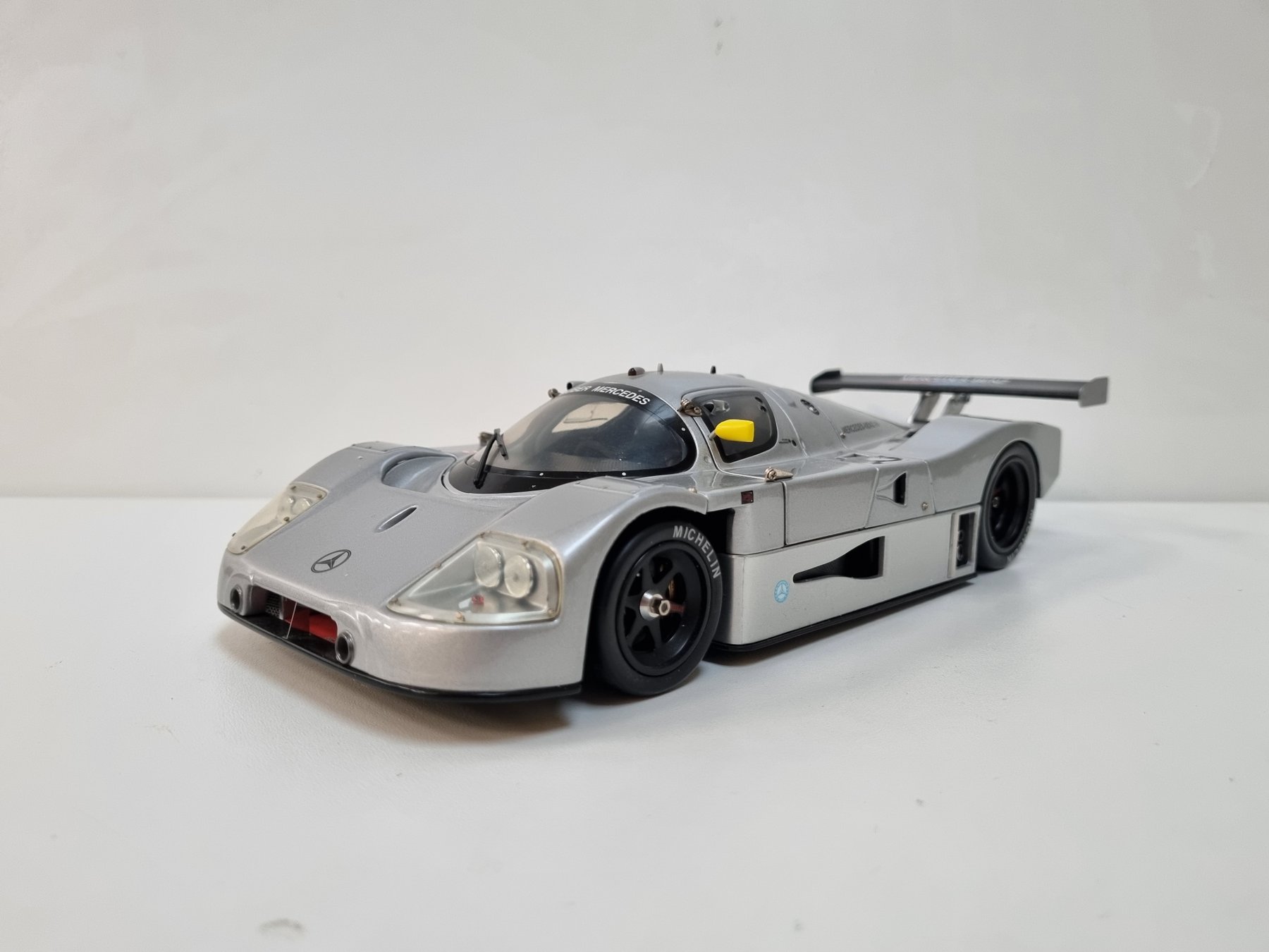 Exoto - 1:18 - Sauber Mercedes-Benz C9 Prototype - Catawiki