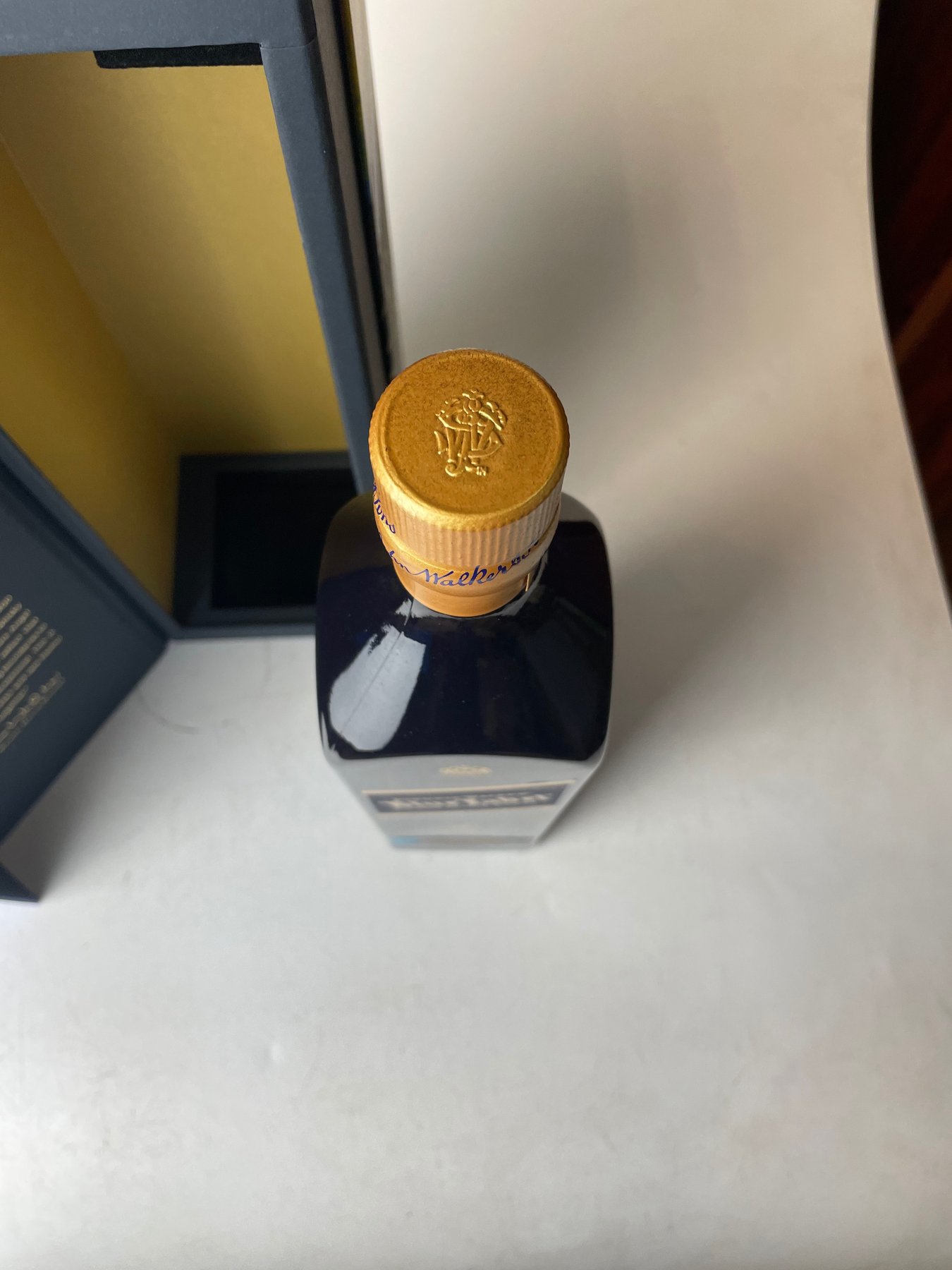 Johnnie Walker Blue Label - Angel Chen - 700ml - Catawiki