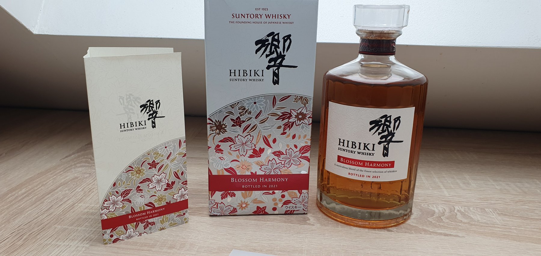 Hibiki Blossom Harmony 2021 - Suntory - 700ml - Catawiki