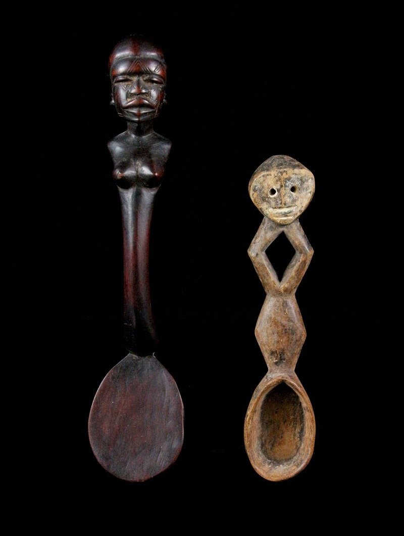 ceremony spoon (2) - Wood - Lega, Makonde - Tanzania, Congo - Catawiki