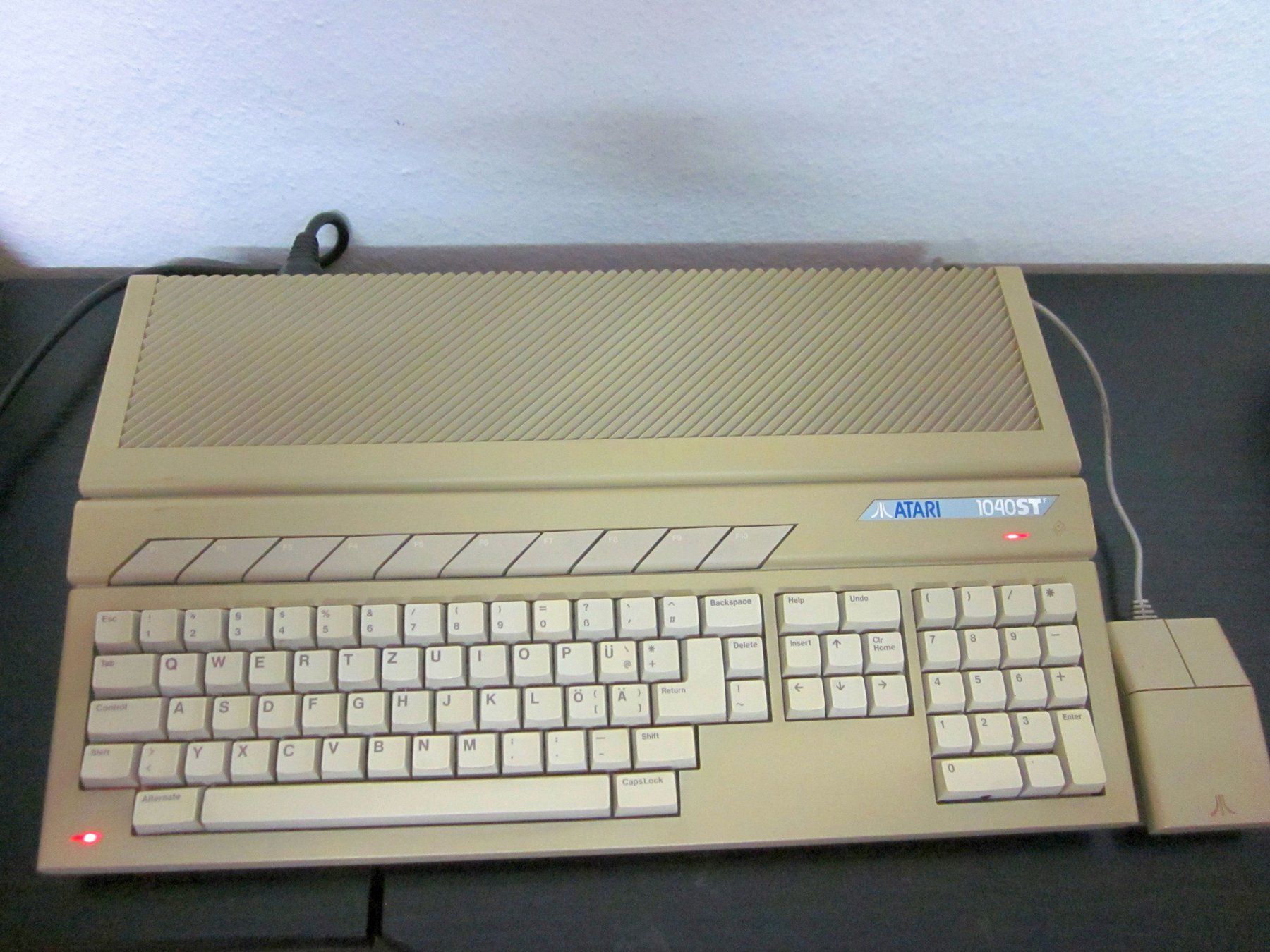 1 Atari 1040STF - Vintage computer - Catawiki
