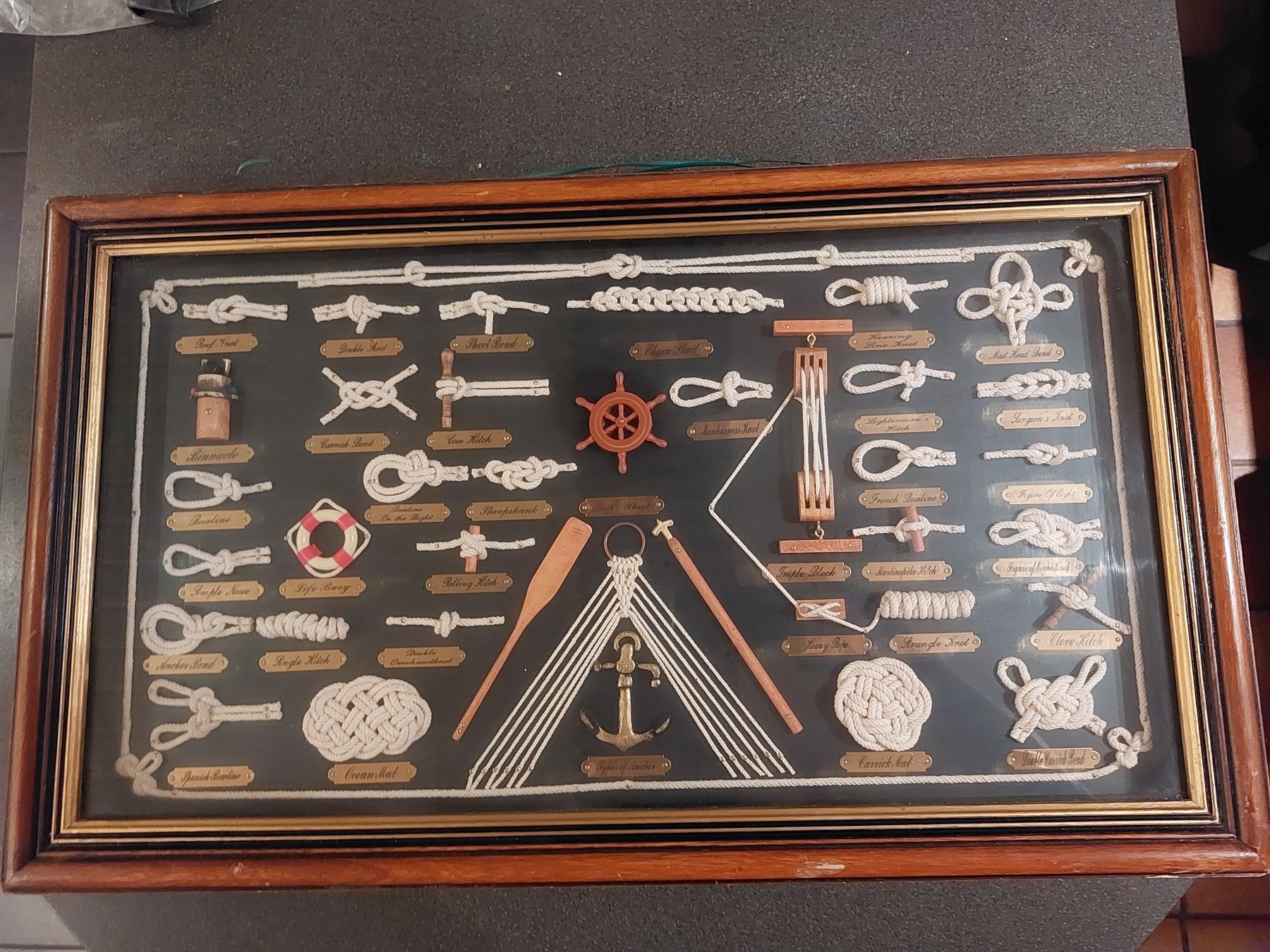 Large maritime knot board behind glass, - wood, glass - Catawiki