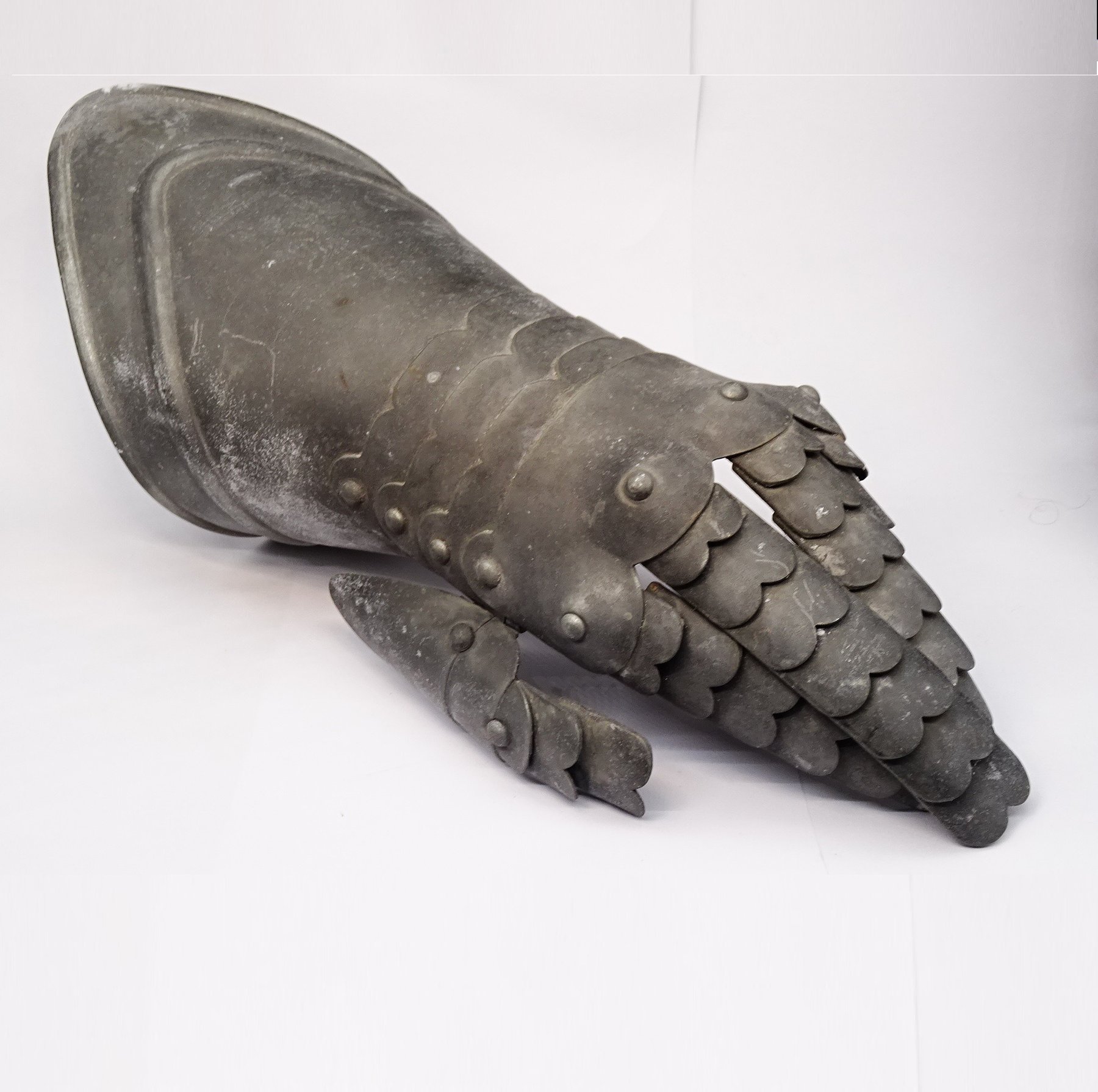 Piece of armor - Gauntlet - Iron (cast/wrought) - Catawiki