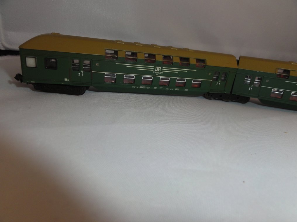 Minitrix N - 15882 - Doppelstockwagen-Set der DR - Catawiki