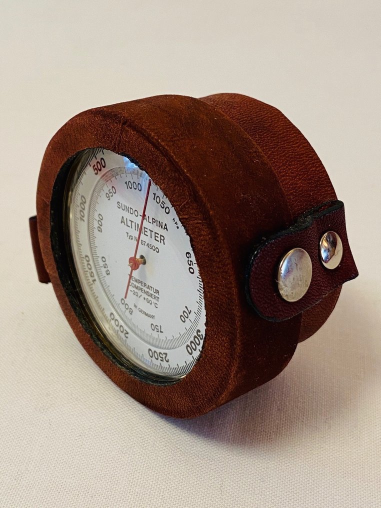 Sundo Alpina - Barometer - Aluminium, Leder, Plastic, Hoogtemeter ...