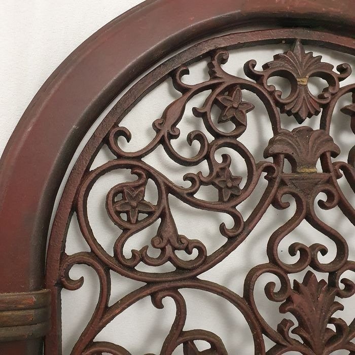 Iron framework in wooden frame - Iron (cast/wrought), Wood - Catawiki