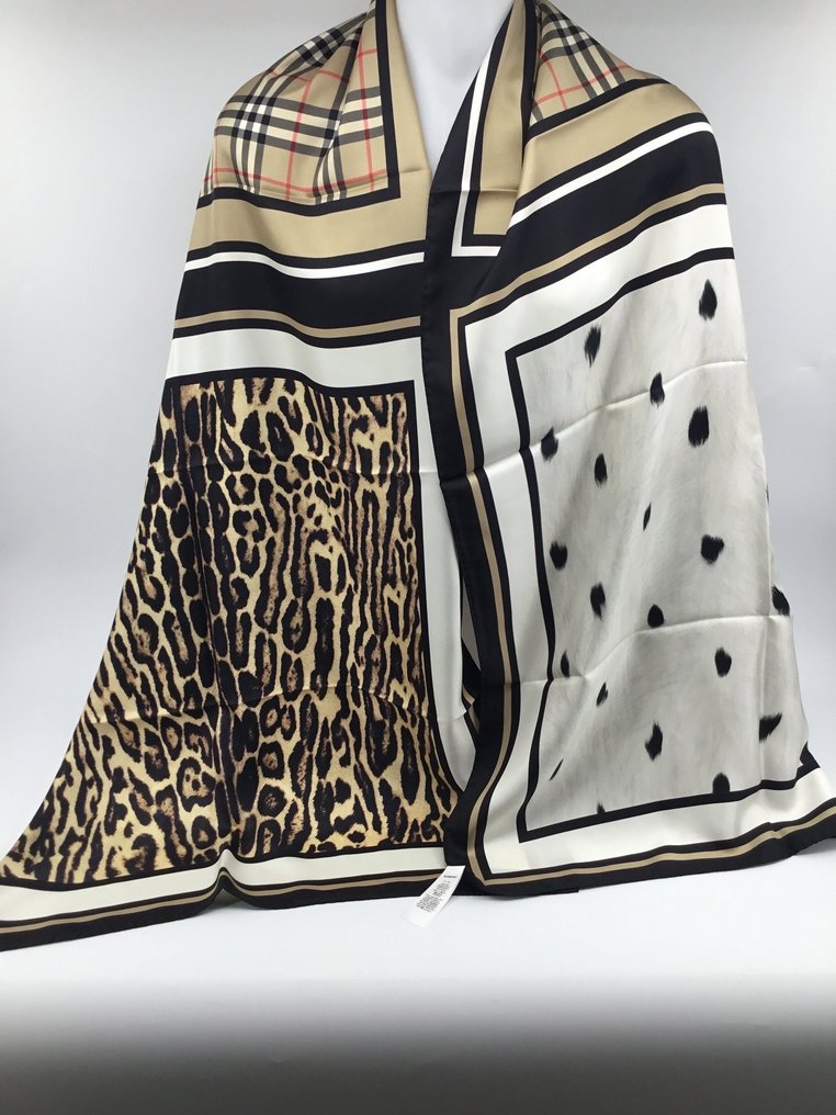 Burberry - Majestueuse Silk 210/70cm - Stola - Catawiki