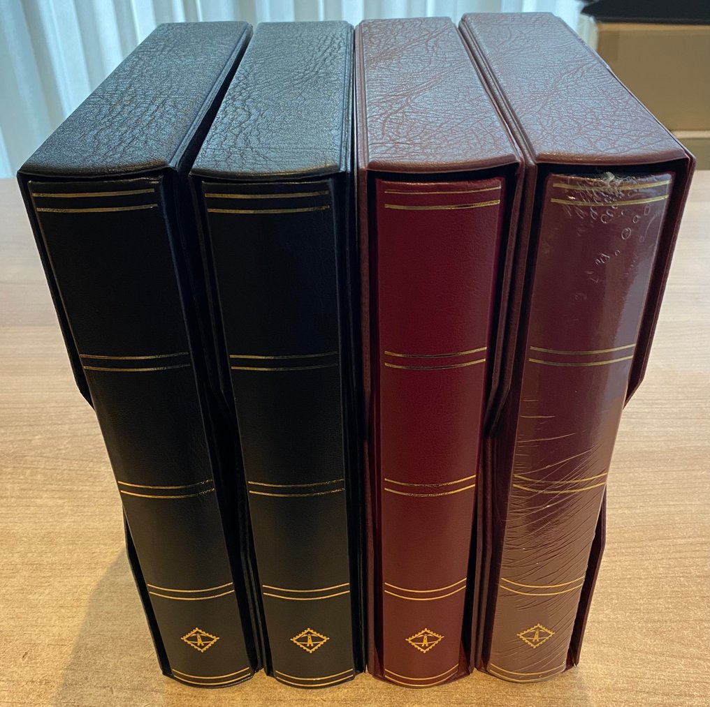 Accessories - LEUCHTTURM - 4 padded stock albums with 64 - Catawiki
