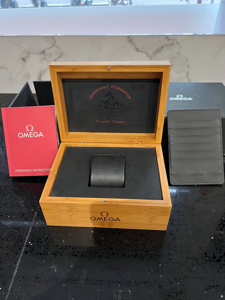 omega seamaster case - Catawiki