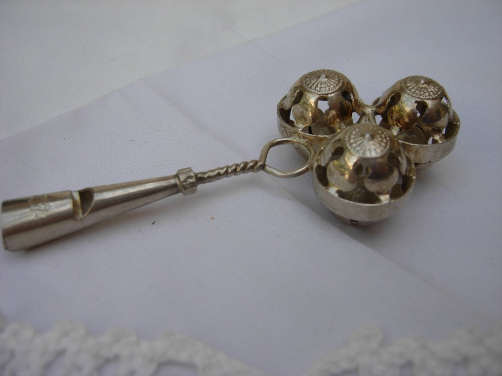 Silver baby rattle. - .925 silver - Netherlands - Early - Catawiki