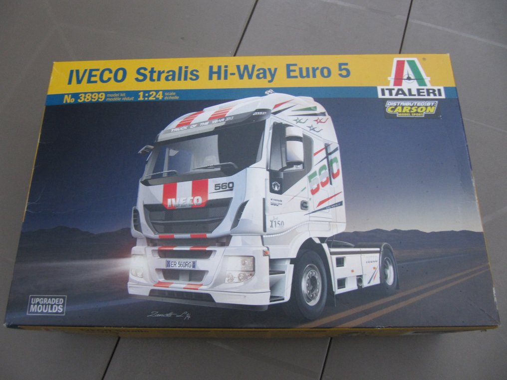 Revell - 1:24 - Iveco Stralis hi-way - Catawiki
