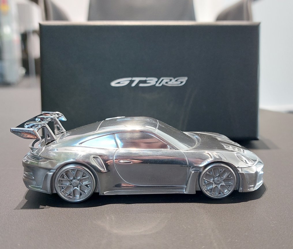 Decorative object - Porsche 911 (992) GT3 RS Metalcar - - Catawiki