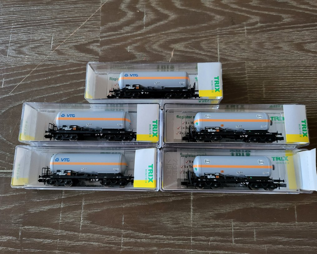 Minitrix N - 15417 - Freight wagon set - 5 Tank wagons - DB - Catawiki