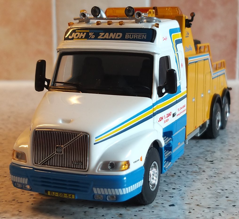 WSI 1:50 - 1 - Camion miniature - VOLVO NH12 Globetrotter - Dépanneuse ...