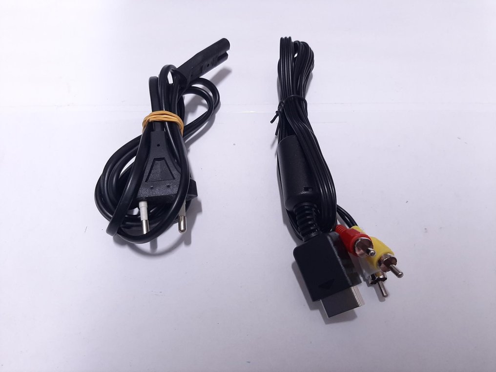 Sony Playstation 2 Phat SCPH-50004 Silver Edition set - - Catawiki