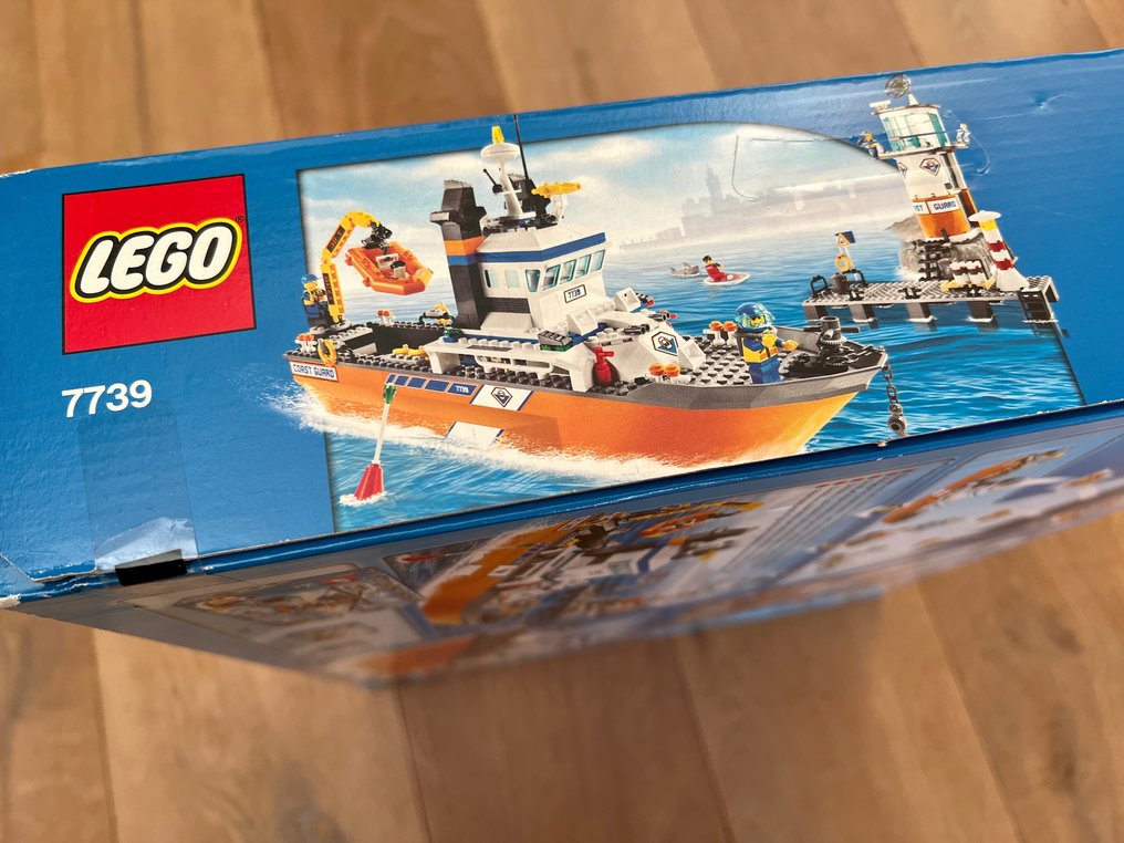 LEGO - City - Coast Guard Patrol Boat & Tower 7739 - - Catawiki