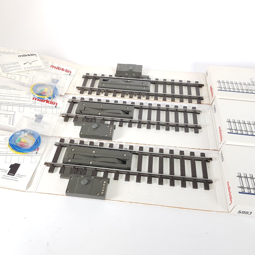 Märklin 1 - 5993 - Tracks - Three electrical uncoupling - Catawiki