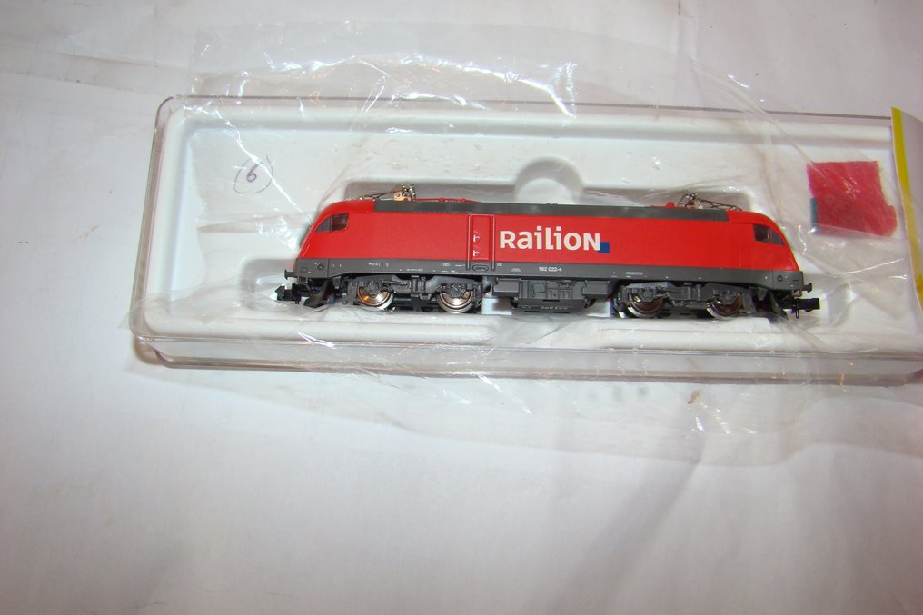 Trix N - 12766 - Elektrische locomotief (1) - BR 182 - Railion - Catawiki