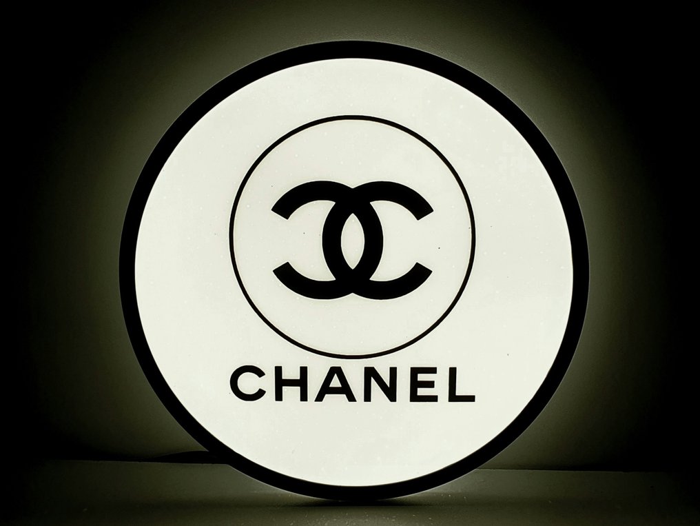 Lighted sign (1) - Chanel illuminated advertising sign with diamond ...