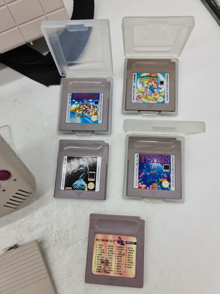 Nintendo Gameboy DMG-01 1989+Limited Edition Nintendo Carrier Case ...