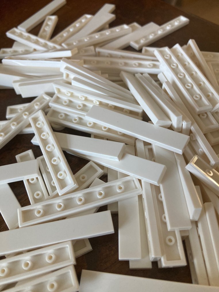 LEGO - Tiles - 100 1x6 tiles white. New! - 2000-present - Catawiki