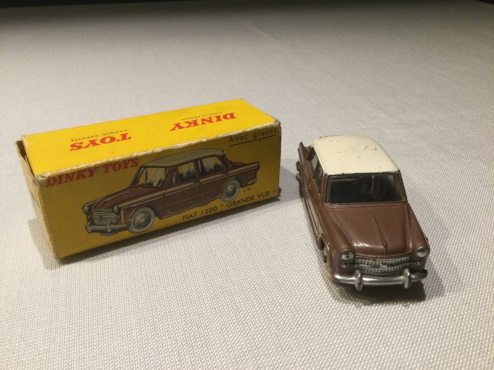 Dinky Toys - 1:43 - Fiat 1200 “Grande Vue” - Made in France - Catawiki