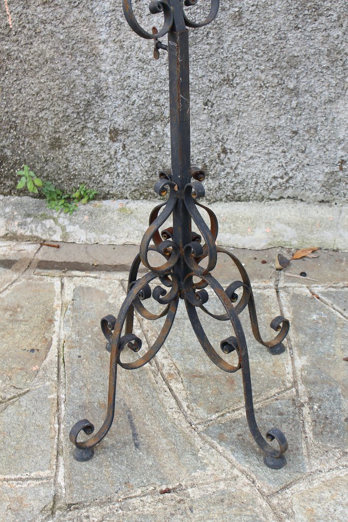 Ancient lectern - Glass, Iron (wrought) - Mid 20th century - Catawiki