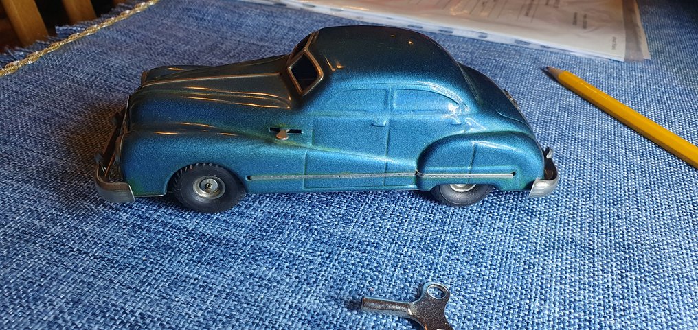 GAMA - Wind-up car GAMA AUTO 100 - 1960-1969 - Germany - Catawiki