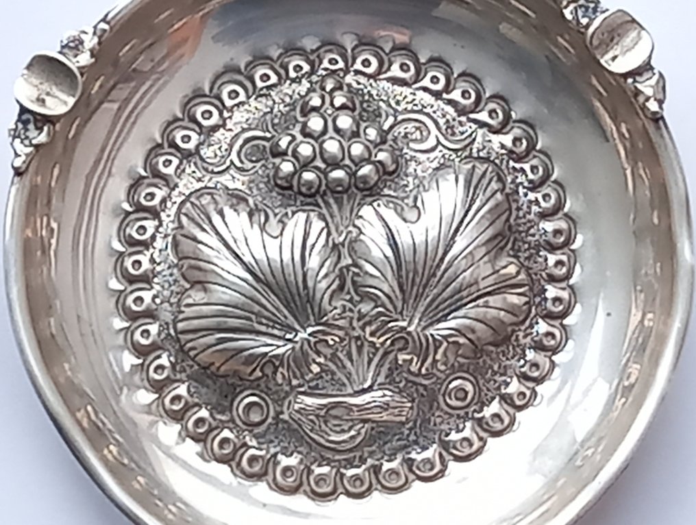 Ashtray (2) - .830 silver - Cyprus - 20th century - Catawiki