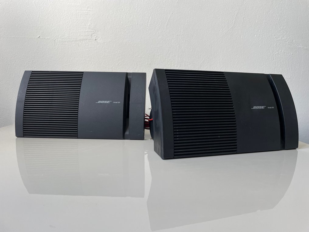 Bose - Model 100 - Conjunto de colunas de som - Catawiki