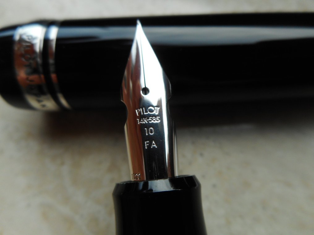 Pilot - Custom Heritage 912 Falcon nib - Füllfederhalter - Catawiki
