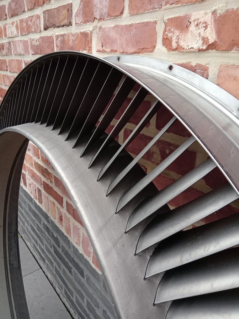 Turbine Jet Engine Stator 1st Stage - Boeing - Titanium - Catawiki