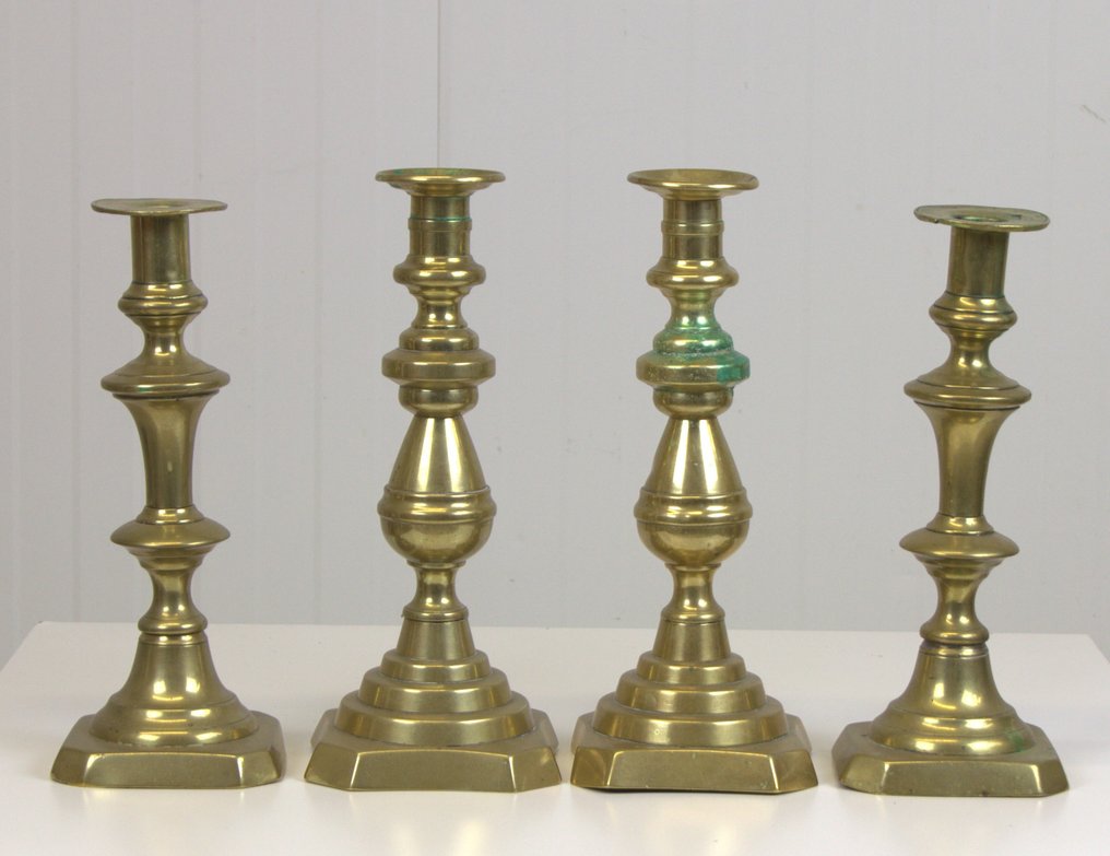 Set aus vier Kerzenständern (4) - Kupfer - Catawiki