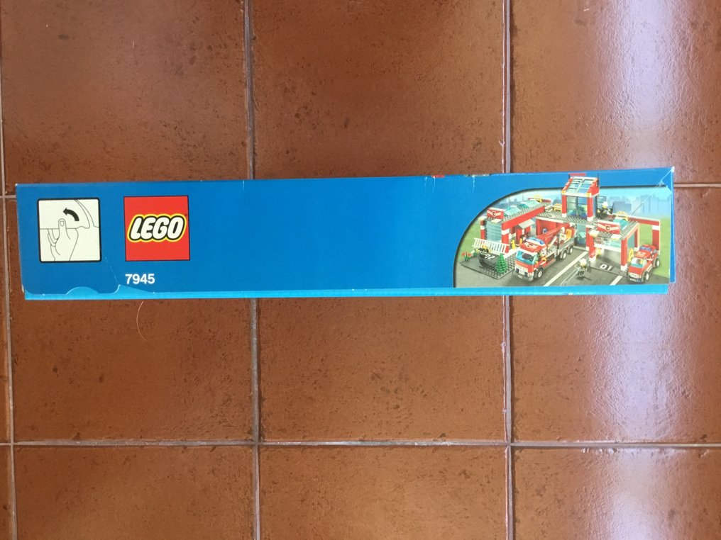 Lego - Stad - 7945 - Brandstation City Fire Station - 2000-nutid ...