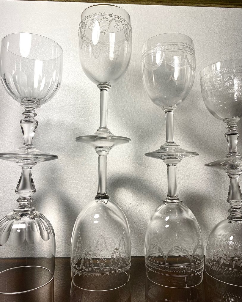 Baccarat, Sevres, Choisy Le Roi & Leblanc - Verre à eau (12) - warer glasses - Cristal - Catawiki