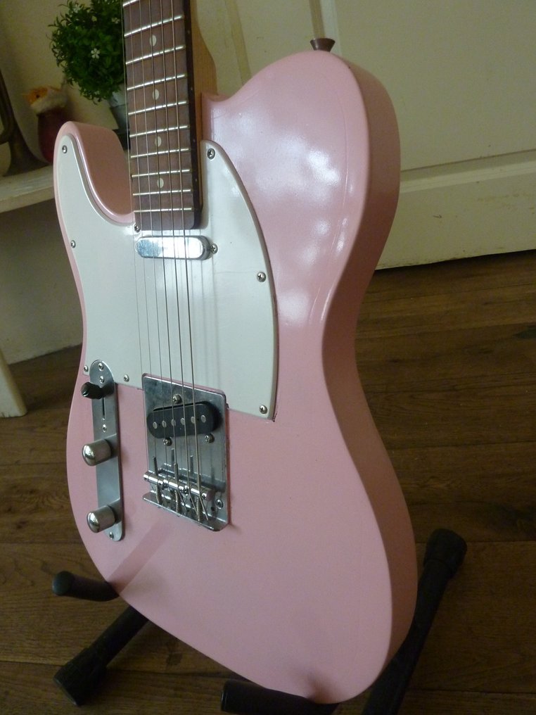 tele partcaster ( lefthanded ) shell pink - telecaster - - Catawiki