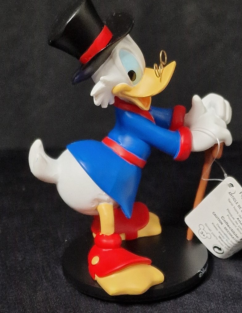 Disneyland Paris - Uncle Scrooge with walking stick figurine (2020) - Catawiki