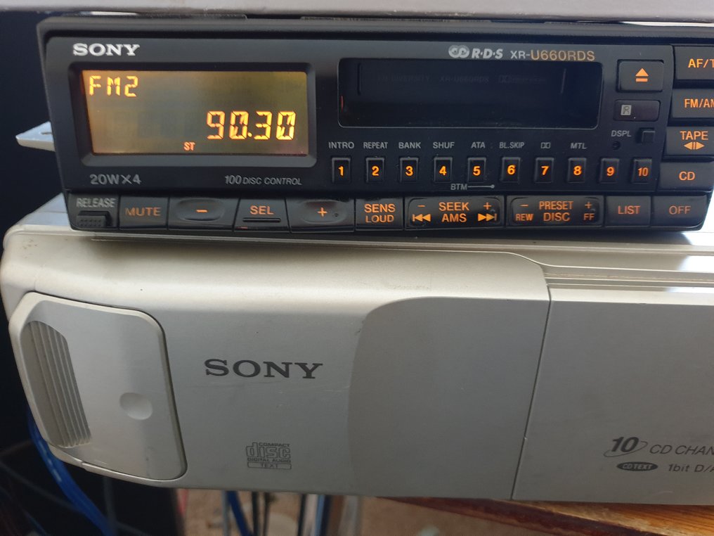 Sony - Xr U 660rds met 10cd changer - Radio - Catawiki