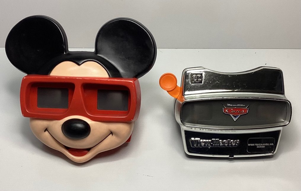 View-Master 3D “Cars” and “Mickey Mouse” viewer with 20 reels ...