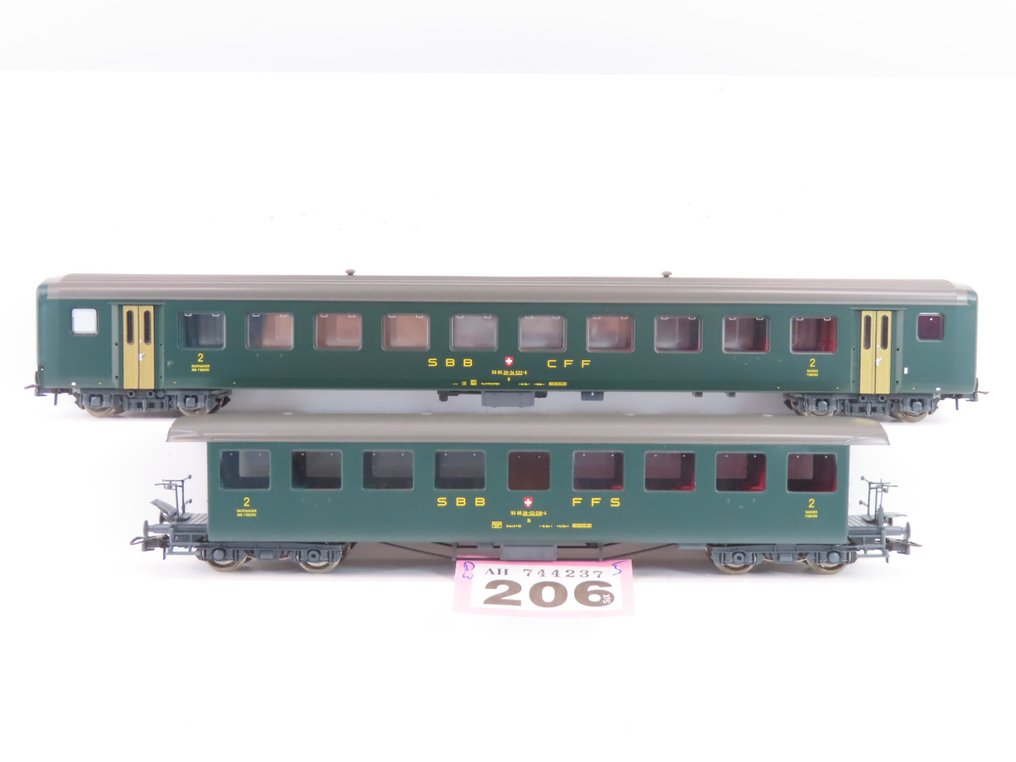 Roco H0 - Uit set 51338 - Passenger carriage - EW-II-Schnellzugwagen 2. Class and 1 Seetalbahn ...