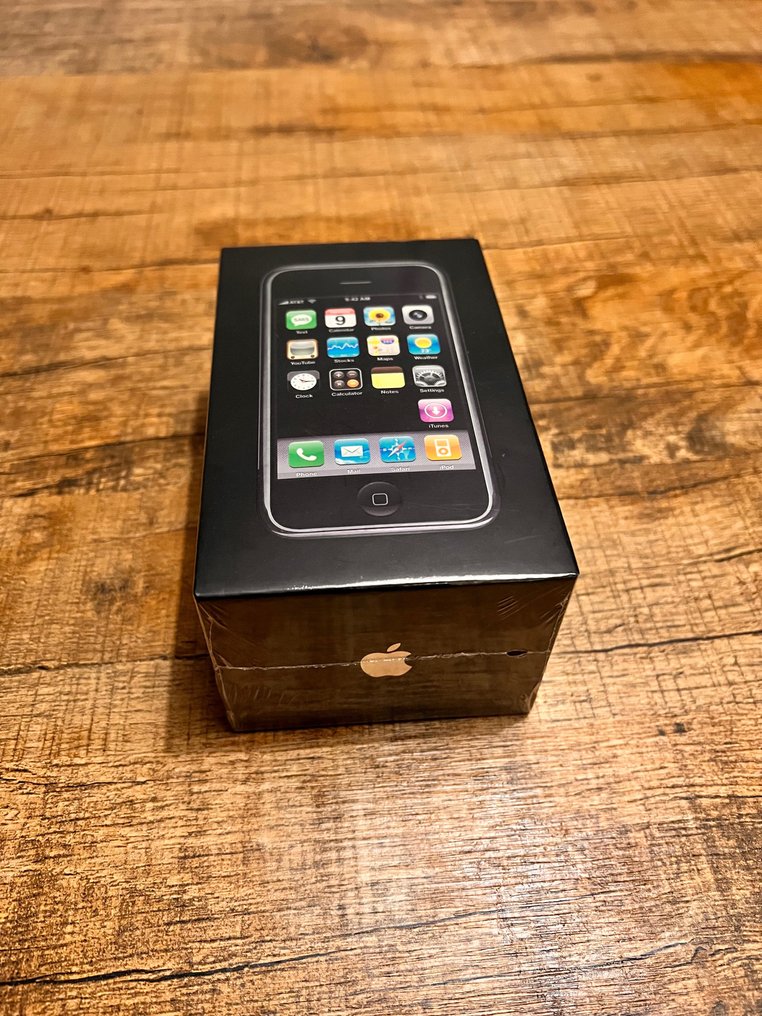 Apple 2G First Generation - 8GB - Sealed - NEW - iPhone - In original ...