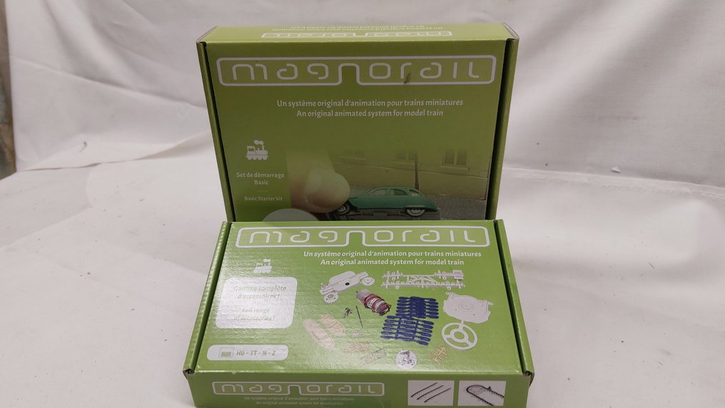 Magnorail H0 - Model train scenery (2) - Magnorail; all moving vehicles ...