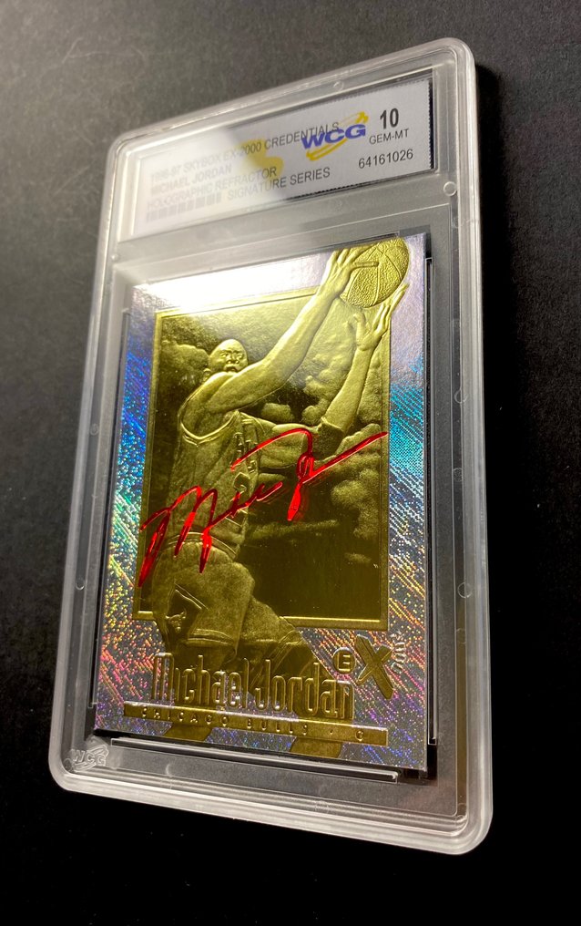 1996 - Skybox - EX-2000 Credentials - Michael Jordan - Holographic Refractor - Signature Series ...