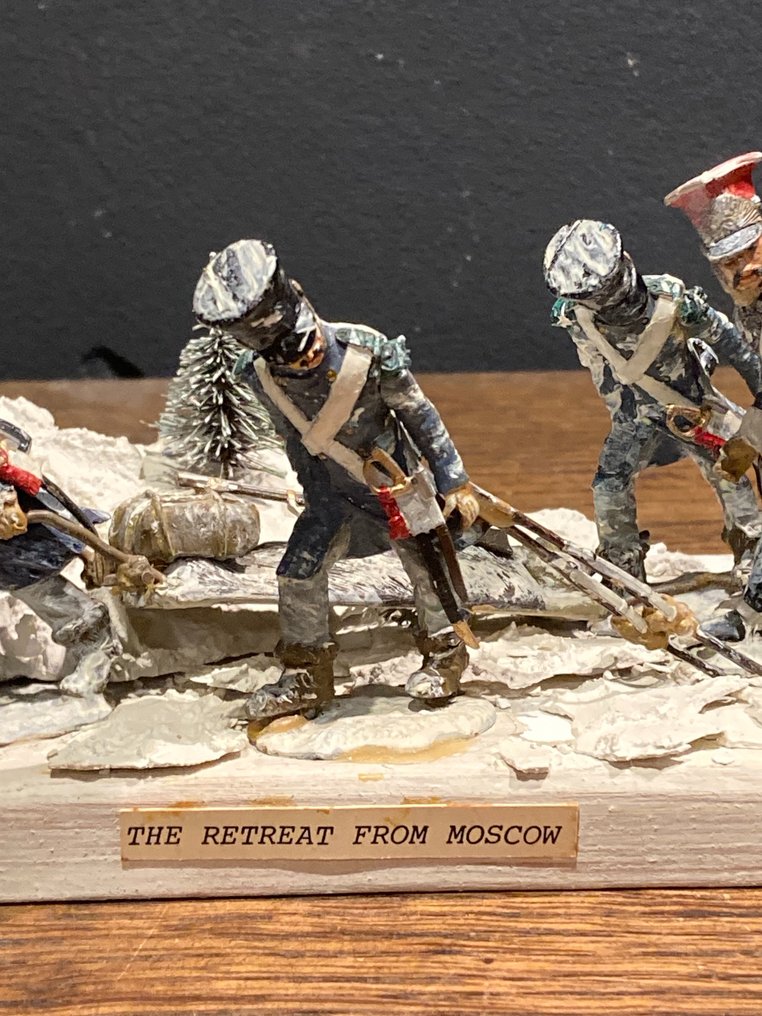 4 Napoleonic Era Soldiers diorama Retreat from Moscow - Toy soldier - Catawiki