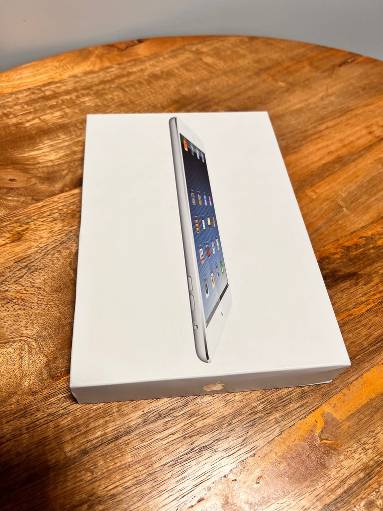 Apple Mini - A1432 - 16GB - first generation - iPad - In original box ...