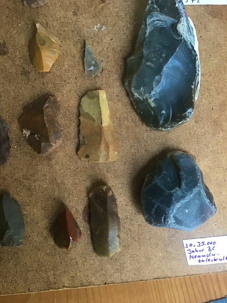 Neolithic Flint Neolithic-Paleolithic tools (ex - Prof Dahlkamp collection) - Catawiki