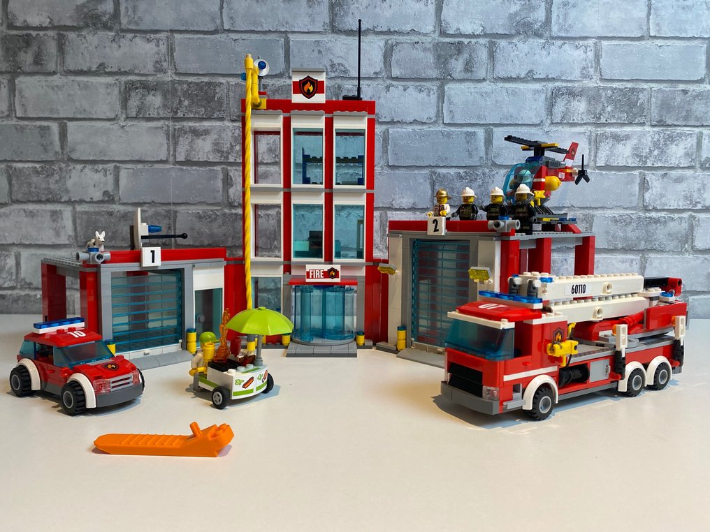 Lego - Ville - 60110 - Lego Brandweerkazerne - 2010-2020 - Danemark ...