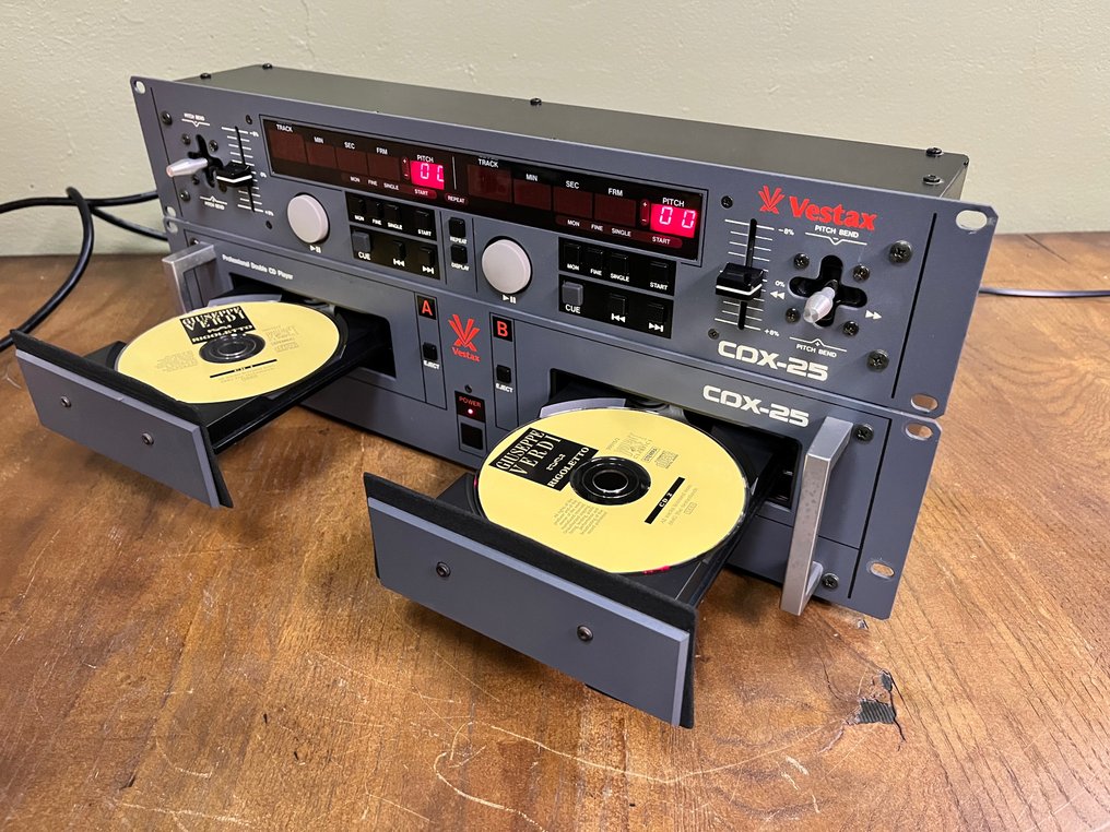 Vestax - CDX-25 Professional Double CD Player + CDX-25 controller Dj CD-spelare - Flera modeller ...